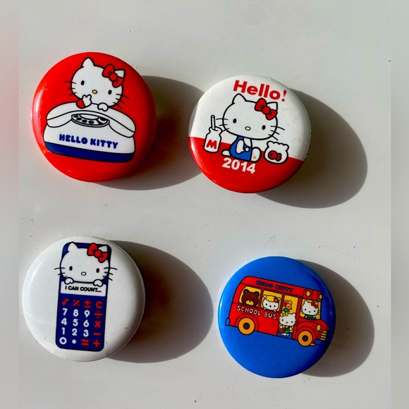 Hello Kitty | Jewelry | Official Hello Kitty Con Pins Buttons New ...